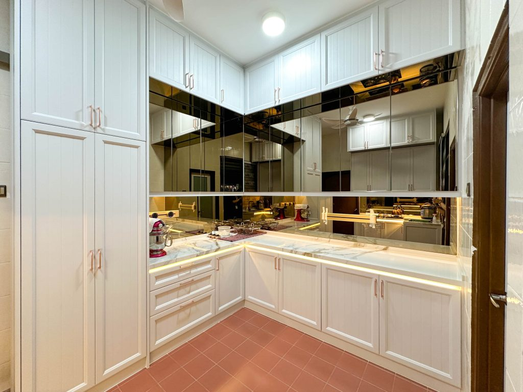 Top 5 Advantages of Aluminium Kitchen Cabinet